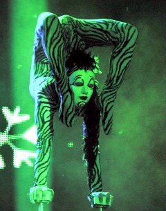 It's Circus Season: Enjoy Circus Oz, Big Apple Circus, Circo Comedia ...