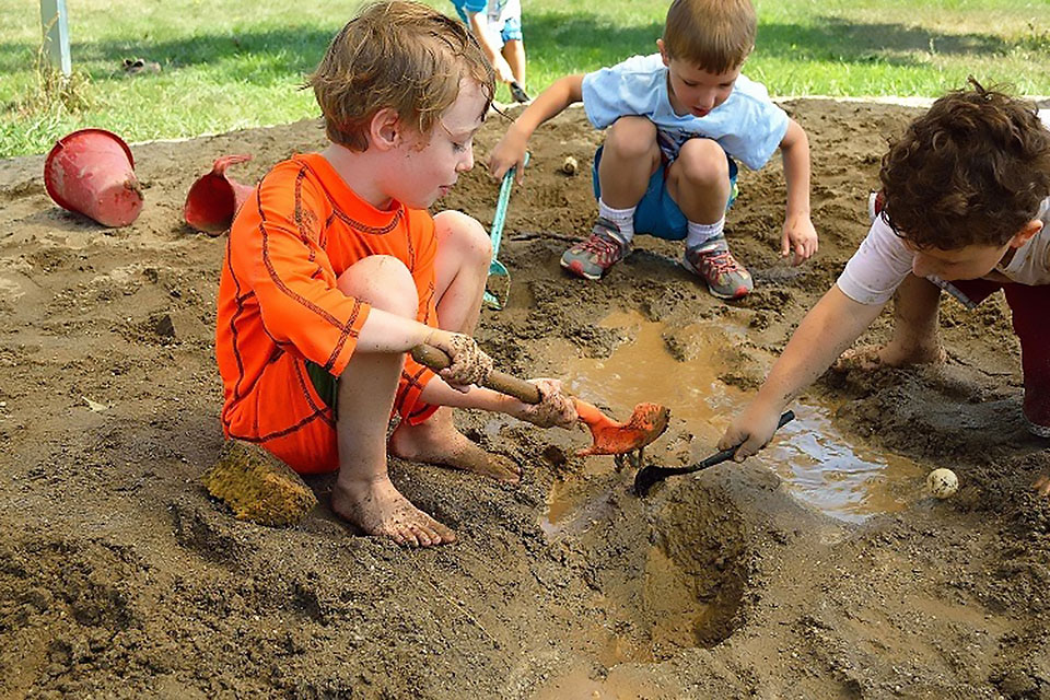 Weekend Fun: International Mud Day, RiverBash, Carnivals | Mommy ...