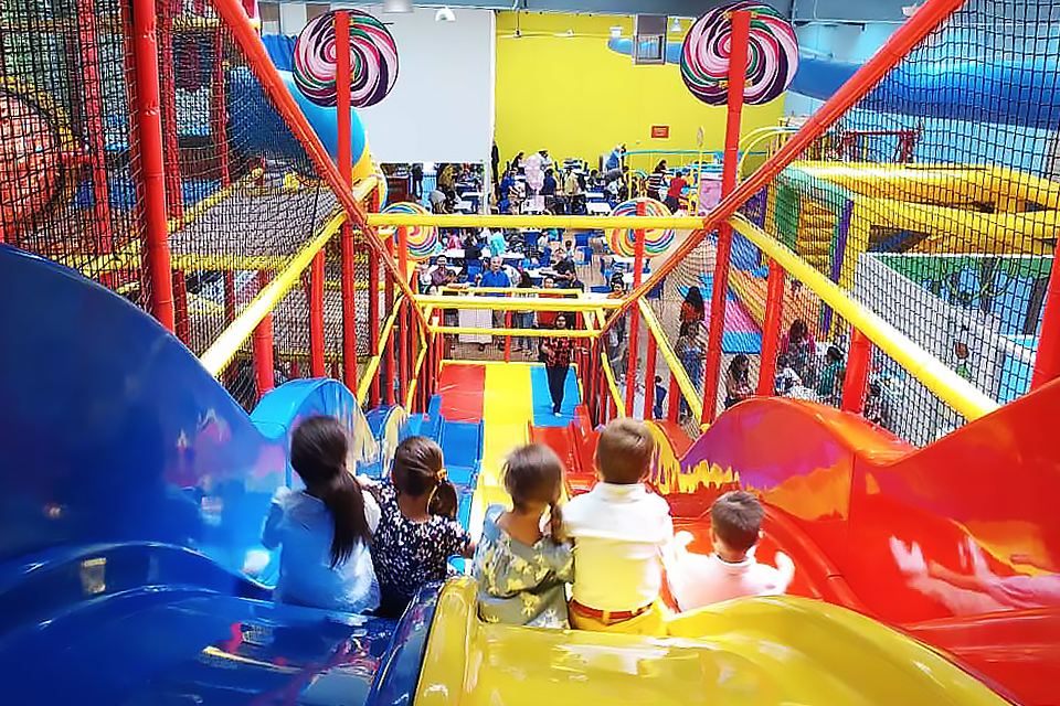 19 Indoor Party Spots With Mega Playgrounds For NYC Kids Birthdays MommyPoppins Things To 