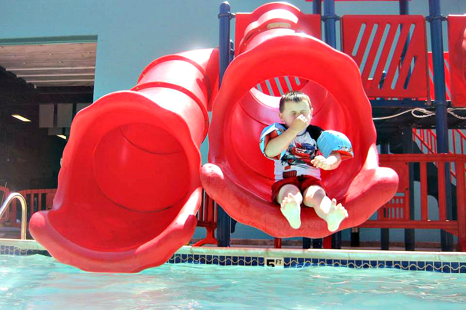 Swimming Pools and Spraygrounds with Day Passes or Memberships for ...