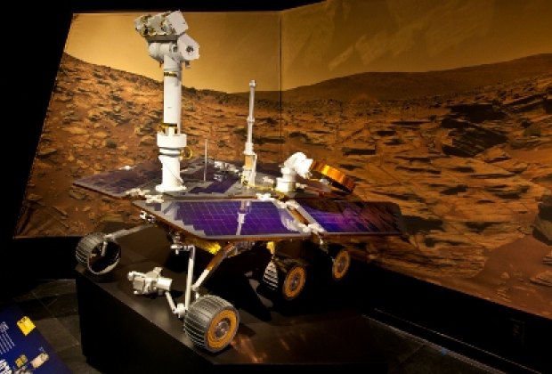 Cool New Space Exhibit Beyond Planet Earth Opens at the American Museum ...