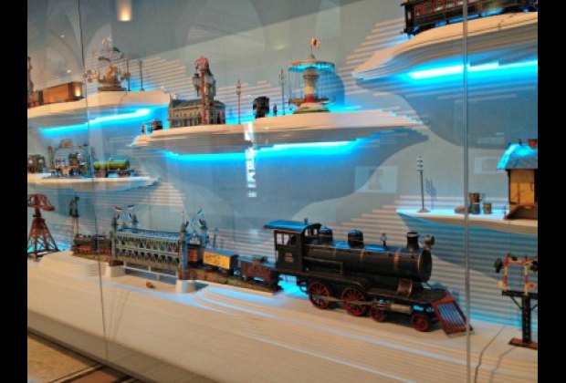 Check Out Cool Antique Model Trains & Toys at the New-York Historical ...